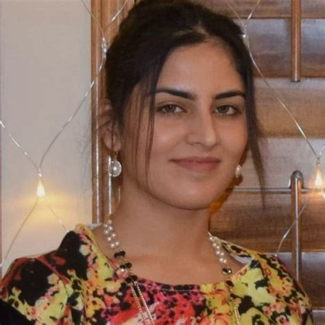 alishba khan customer service representative fast signs linkedin