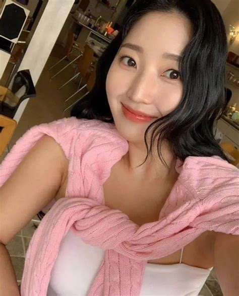 Asian에 있는 핀 2024