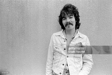 Singer Songwriter John Prine Hangs Out On Campus Before Being News