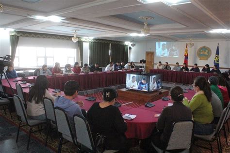 ҮНДСЭН ТОСГОН” Ы ДАХИН ТӨЛӨВЛӨЛТИЙН АЖЛЫН ХЭСГИЙНХЭН ОРШИН СУУГЧИДТАЙ УУЛЗЛАА