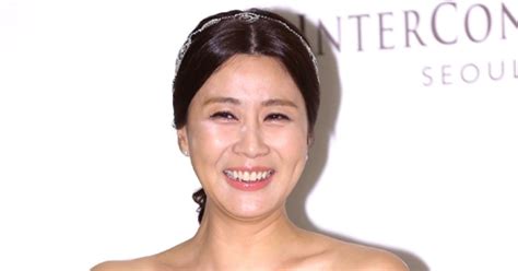 동아포토 양정아 결혼 늦은 결혼 미소가 가득해~