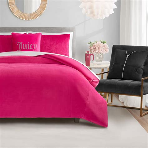 Juicy Couture Hot Pink Velour Fullqueen Comforter Set With