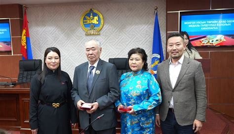 Баянгол ИТХ ТӨРИЙН ДЭЭД ШАГНАЛ ГАРДУУЛАХ ЁСЛОЛ БОЛЛОО