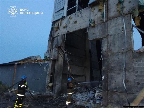 Російські атаки Сухопутні війська повідомили про удари по ТЦК в Харкові та Запоріжжі Читайте