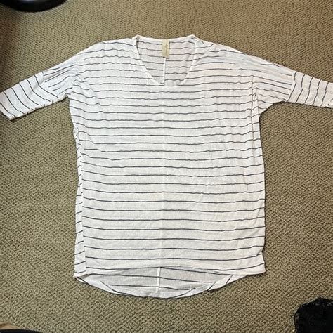 Allison Joy Tops Allison Joy Womens Striped White And Black Vneck