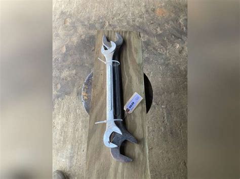 Sunex 2 And 1 1 2 Open End Offset Wrenches Shop L W Benton Company Inc