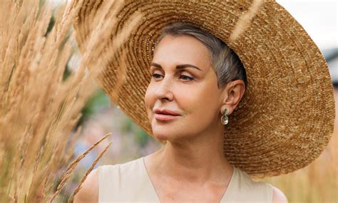 10 Top Age Defying Makeup Tips For Summer Over 50 Fabulous50s