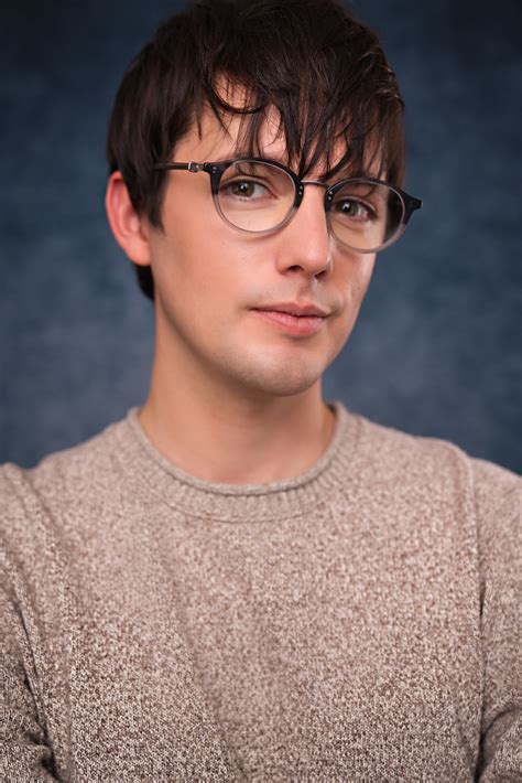 Headshots Devon Conrad