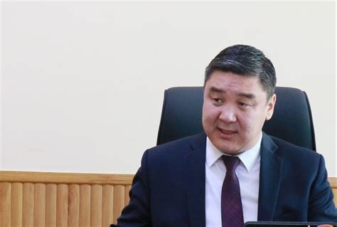 Р Батрагчаа Шүүхийн захиргааны ажилтнууд хэт ачааллын улмаас ажлаасаа гарч байна