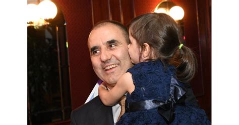 Къде са дъщерите на Цветанов от детската до университета