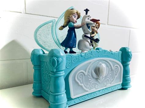 Frozen Music Box Hobbies Toys Music Media Musical Instruments On Carousell