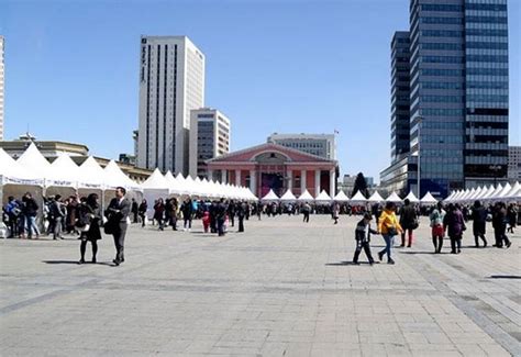 Иргэдэд үнэ төлбөргүй хууль эрх зүйн зөвлөгөө өгч байна