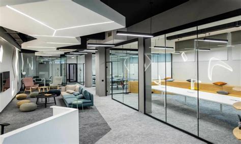 optimizing workspaces tech tools for enhanced productivity and safety