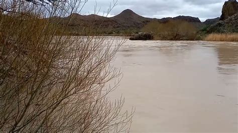 Alerta máxima en Chubut por la gran crecida del río Chico Weekend
