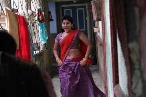 Anjali Hot Navel Show In Saree