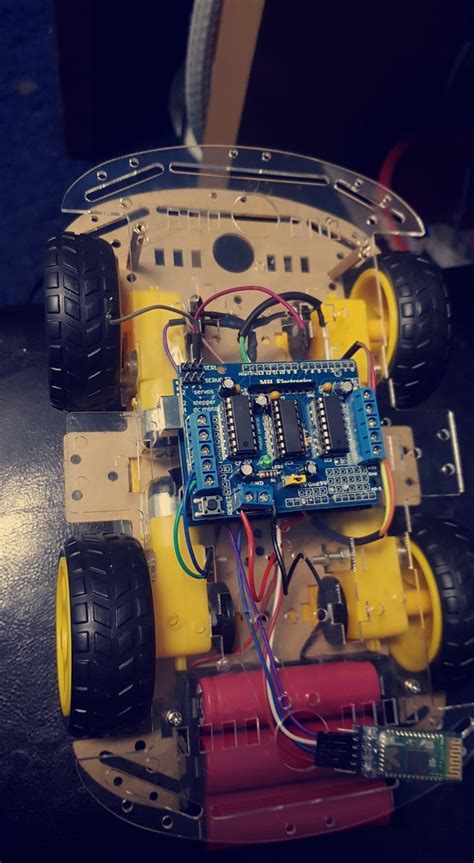 hi i made this 4wd arduino robot using x3 18650 batteries the car works