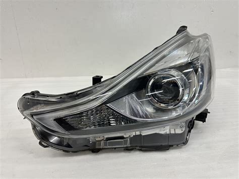 Yahooオークション 4d26 プリウスα Zvw40w 後期 純正 Led ヘッドラ