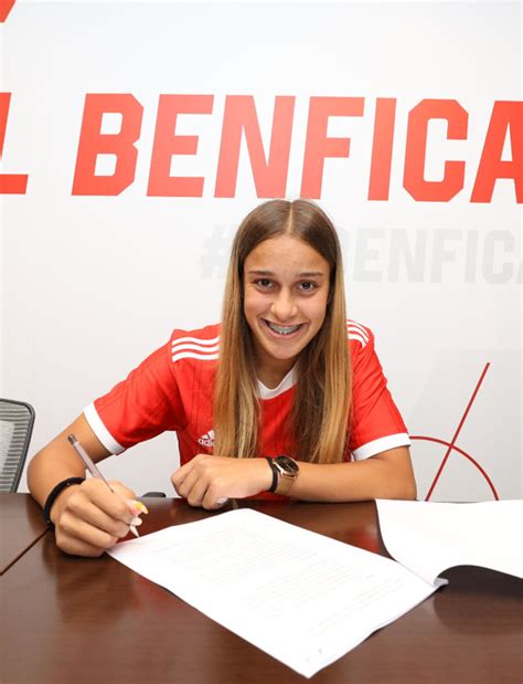 Sofia Machado Continua De águia Ao Peito