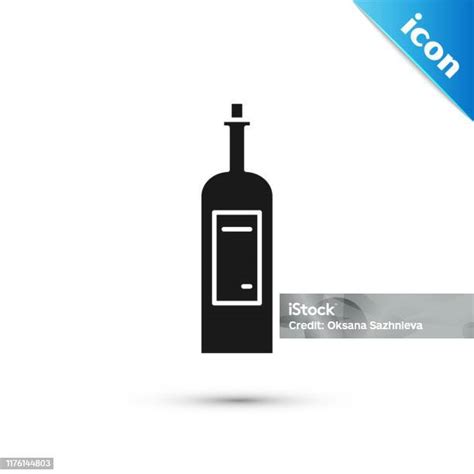 흰색 배경에 고립 된 와인 아이콘의 검은 병 벡터 일러스트레이션 0명에 대한 스톡 벡터 아트 및 기타 이미지 0명 가득 찬 까비네쇼비뇽 포도 Istock