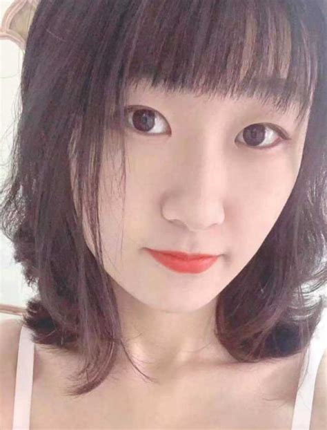 推特反差萝莉小凌兔子 甜美性感的极品福利姬 眼睛大颜值高 911网红独家内幕未授权