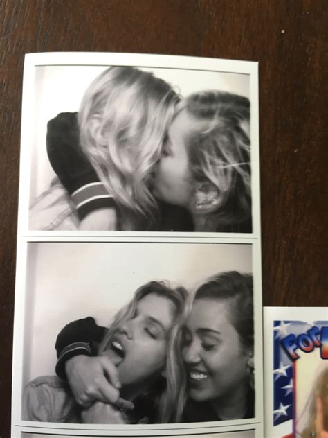 Naked Miley Cyrus In 2017 Leak