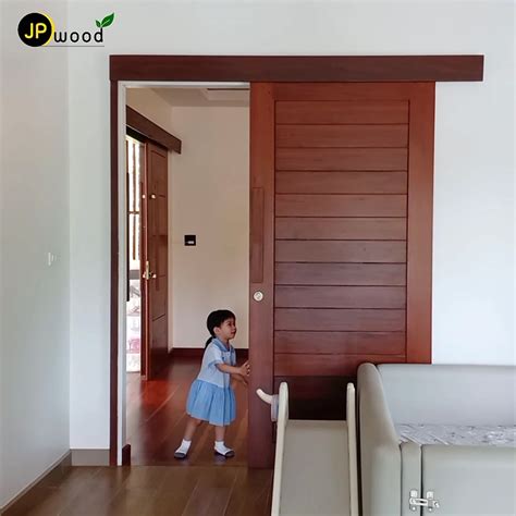 ชุดรางเลื่อน พร้อมอุปกรณ์ สำหรับประตูสูง2 00ม ไม้เนื้อแข็งสีอ่อน สไตล์มินิมอล พร้อมทำสี ไม่รวม