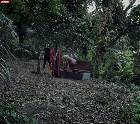 Oloture Nude Pics Page 1