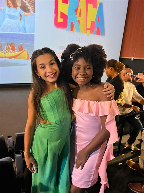 Sucesso No Multishow E Com Sophia Guedes No Elenco Tô De Graça Chega