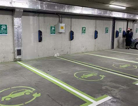 Столична община изгради още 4 безплатни зарядни станции за електромобили в центъра