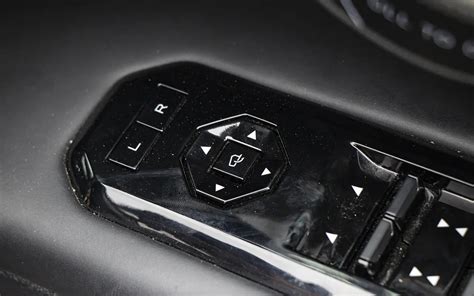 Mahindra Be 6 Orvm Controls Mahindra Be 6 Images