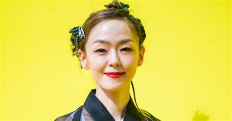 자우림 김윤아 한복자태 우아하게 [사진]