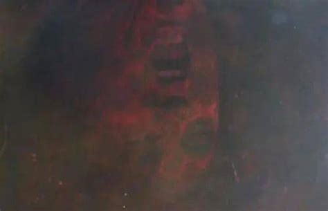 战狼画手再出新作：伪神被斩后乌合