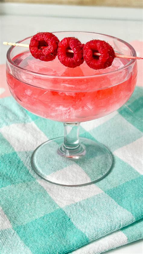Elegant And Refreshing Raspberry Gin Sour