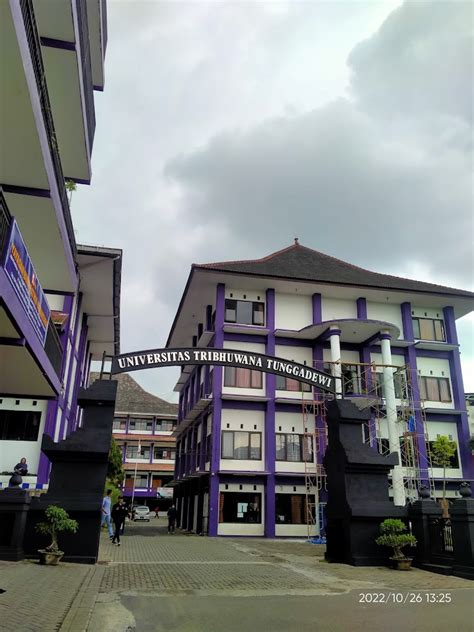 Maukuliah Universitas Tribhuwana Tungga Dewi