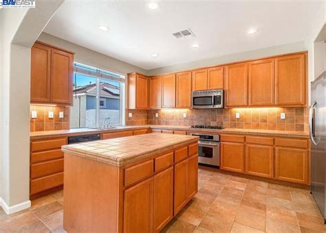 1132 Terry Ln Tracy Ca 95376 Redfin