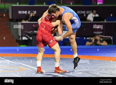 Dzhabrail Gadzhiev Aze Vs Gheorghi Cara Mdaduring The Final Of