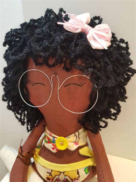 Boneca Nina Negra De Biquini E Roupa Extra Elo7