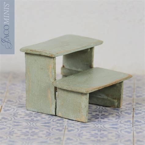 24 Bb 018d Two Steps Small Jacominis