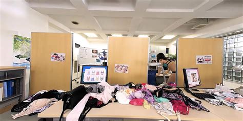 Salesgirl Want To Promote B