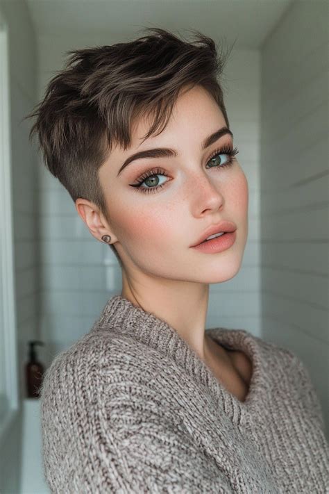 27 Ultra Chic Short Pixie Haircuts In 2025 Artofit