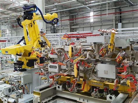 Dây Chuyền Sản Xuất Tự động Sử Dụng Robot CÔng Ty CỔ PhẦn Ứng DỤng CÔng NghỆ And Cnc ViỆt Nam