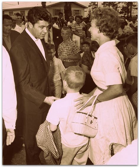 Most Handsome Men Robertson Dale Quick