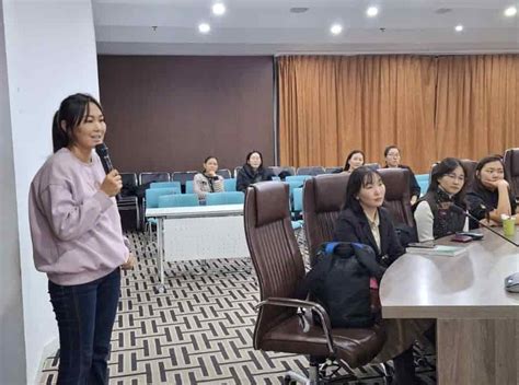 “Хиймэл оюун ухаан ба боловсрол” сэдвээр лекц хэлэлцүүлэг боллоо Монгол Улсын Их Сургууль