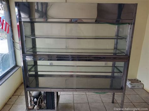 Rashladna Vitrina Mesarske Zidne Kuke Radni Deo Halo Oglasi