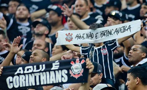 As 10 Maiores Torcidas De Futebol Do Brasil 2023
