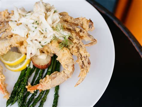 Where To Eat The Best Soft Shell Crabs In New Orleans Eater New Orleans