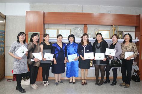 НУТГИЙН УДИРДЛАГАД ЭМЭГТЭЙЧҮҮДИЙН МАНЛАЙЛАЛ СУРГАЛТ БОЛЛОО