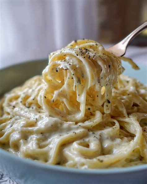 Amazing Vegan Alfredo Sauce In 15 Minutes