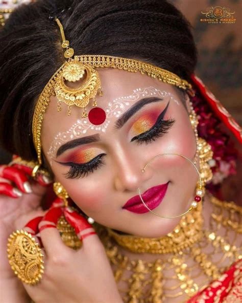 Bridal Beautiful Makeup Photo Shoot Bengali Bridal Makeup Bridal Eye