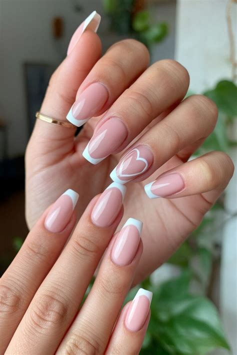 14 Square Acrylic Nails That Prove Straight Edge Style Is Always In
